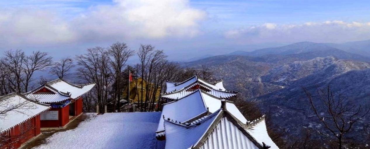 城山云海同框！竹溪偏头山雪后奇观引客来 - 湖北日报新闻客户端