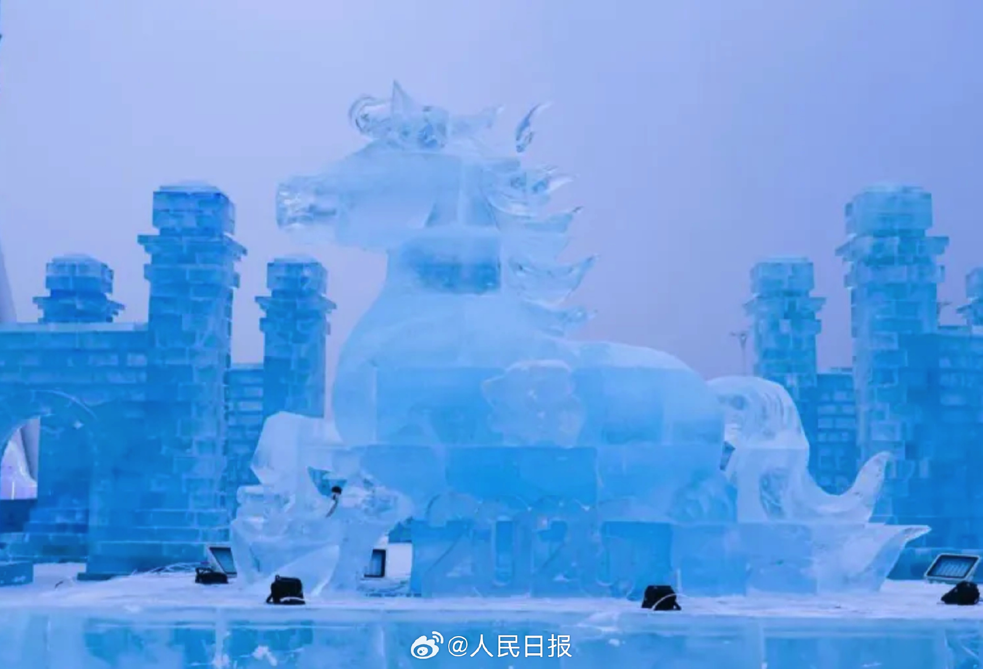马到成功！哈尔滨冰雪大世界有马元素 | 极目新闻