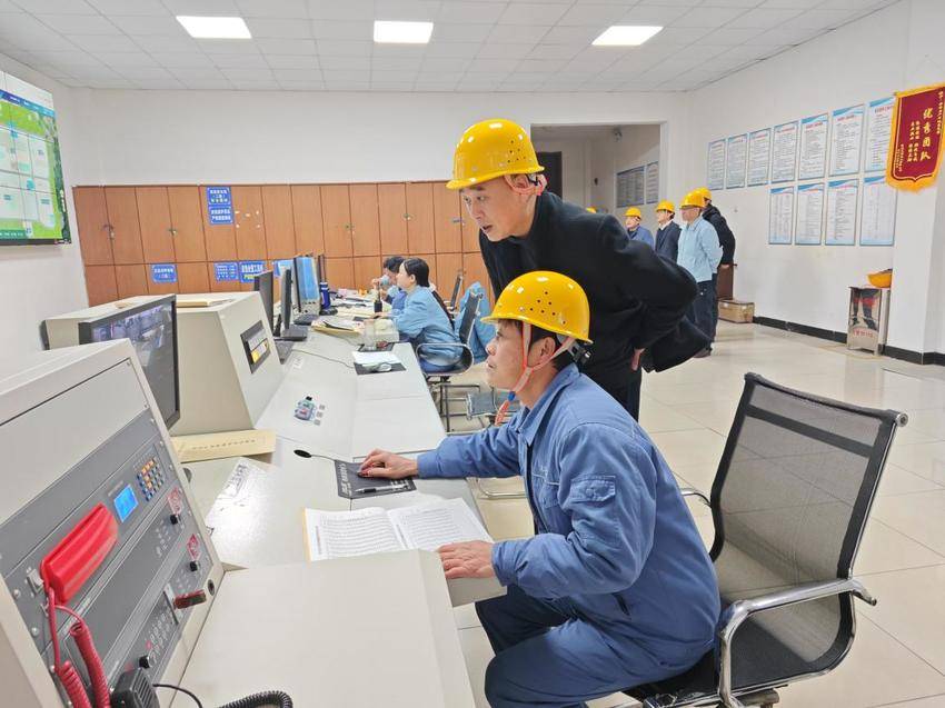 阳新金融监管支局推动“知识价值信用贷”为鞋企发展注入金融活水 - 湖北日报新闻客户端