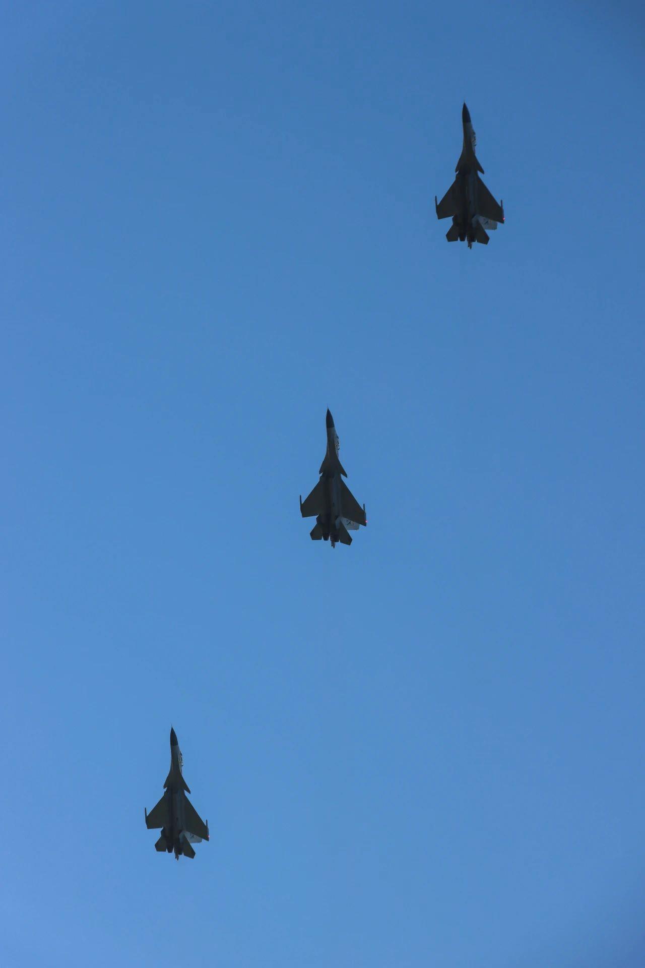 超炫酷舰载歼击机高清壁纸来了 - 湖北日报新闻客户端