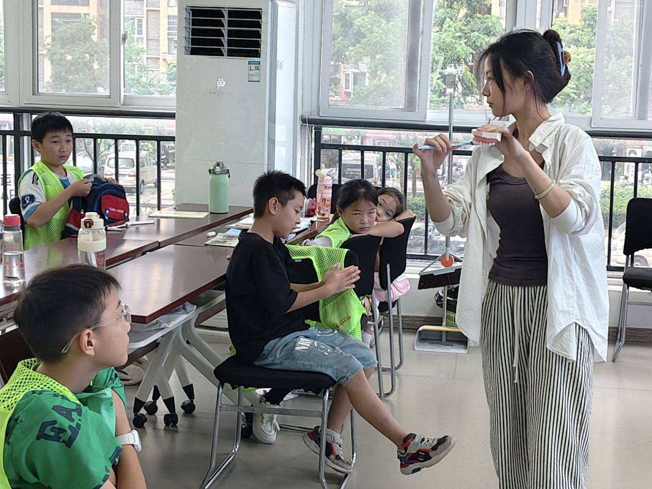 径河街五环社区开展口腔科普讲座