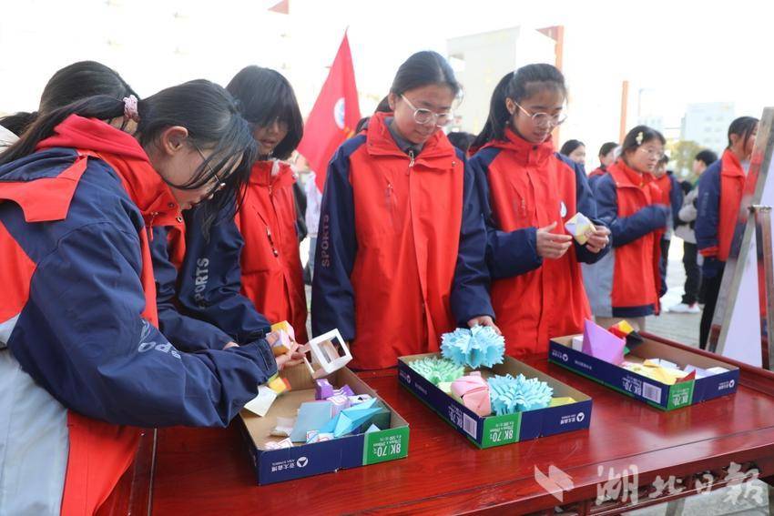 郧阳思源实验学校：“数创未来”展特色 创新实践促成长 - 湖北日报新闻客户端