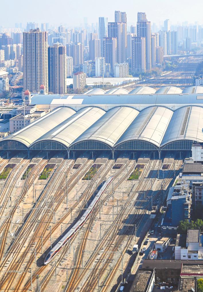 “金三角”一小时高铁互通 汉襄宜跑进“同城时代” - 湖北日报新闻客户端